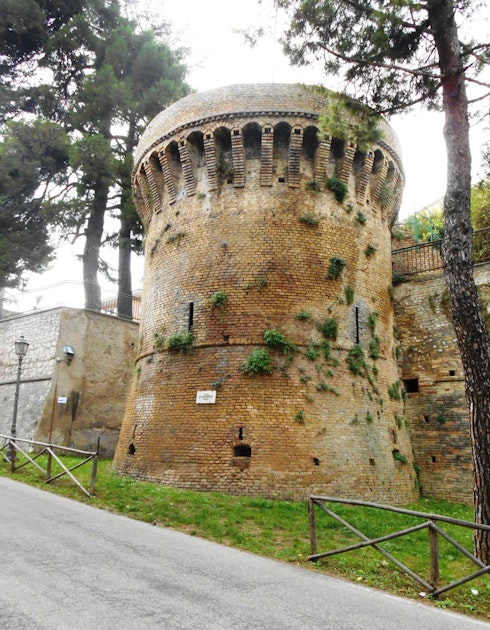 TORRIONE ARAGONESE | I Luoghi del Cuore - FAI