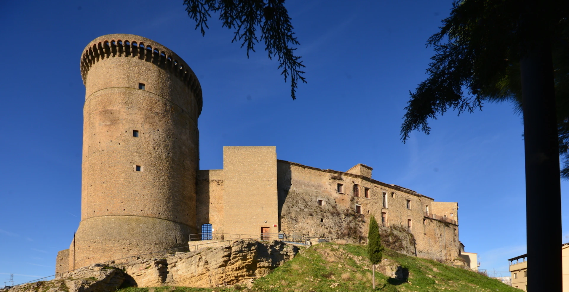 TORRE NORMANNA | I Luoghi del Cuore - FAI