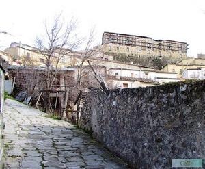 CASTELLO CARAFA-RUFFO DI CALVELLO | I Luoghi del Cuore - FAI