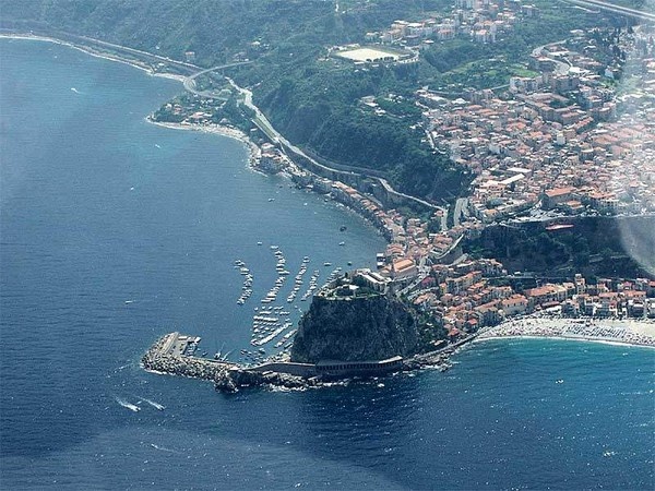 SPIAGGIA E BORGO DI SCILLA | I Luoghi del Cuore - FAI