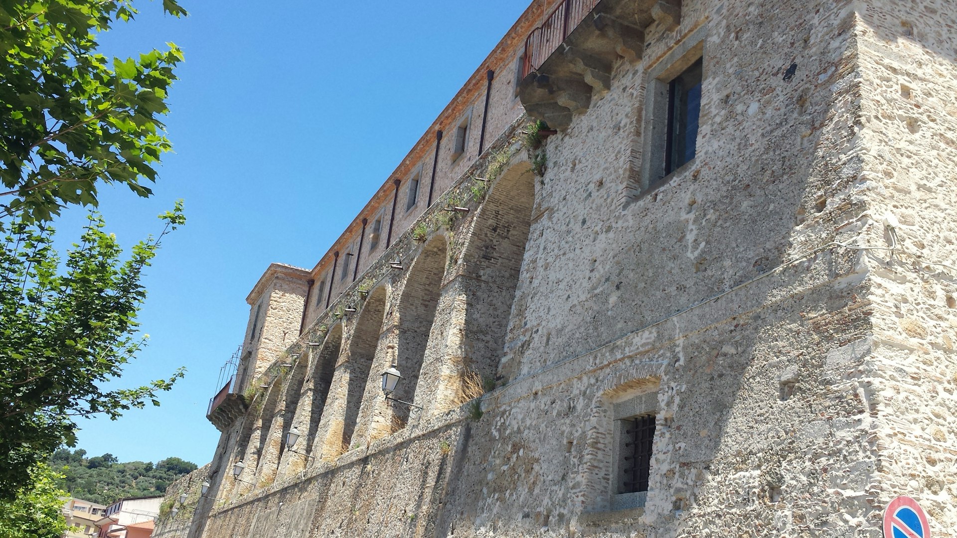 CASTELLO DEI RUFFO DI CALABRIA | I Luoghi del Cuore - FAI