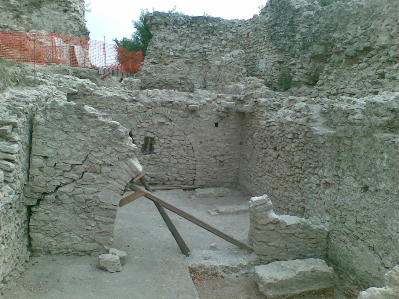 CASTELLO DI NUSCO | I Luoghi del Cuore - FAI