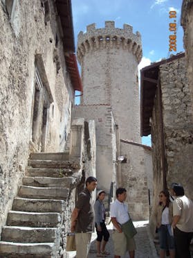 CASTELLO DI SAN MARTINO DEI MANZOLI | I Luoghi del Cuore - FAI