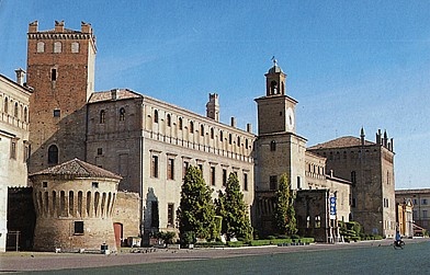 PALAZZO PIO | I Luoghi del Cuore - FAI