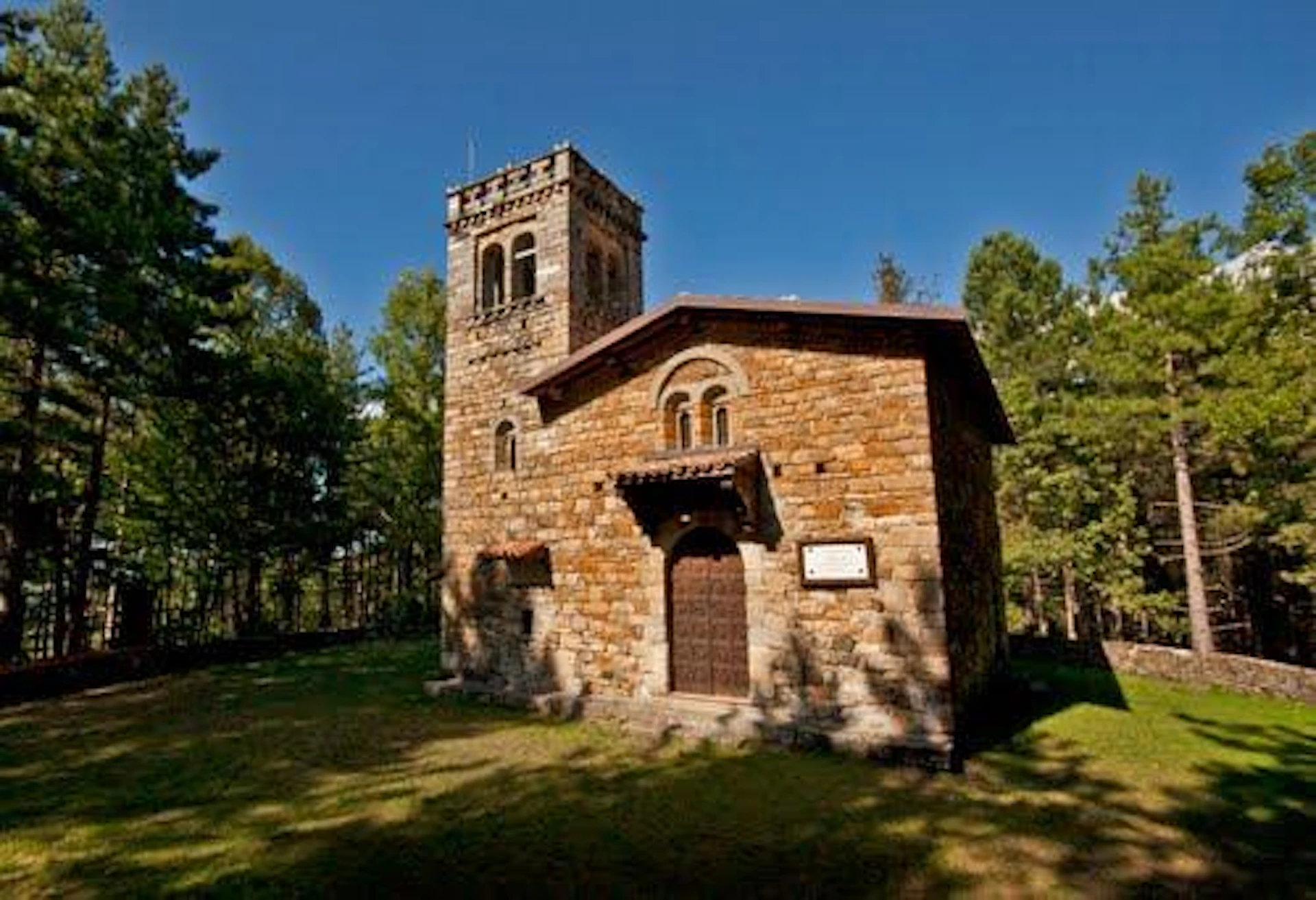 SANTUARIO SANTA MARIA DEL CASTELLO DEL GRATRA | I Luoghi del Cuore - FAI