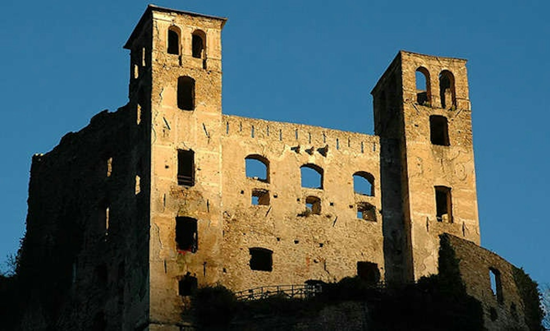 CASTELLO DEI DORIA | I Luoghi del Cuore - FAI