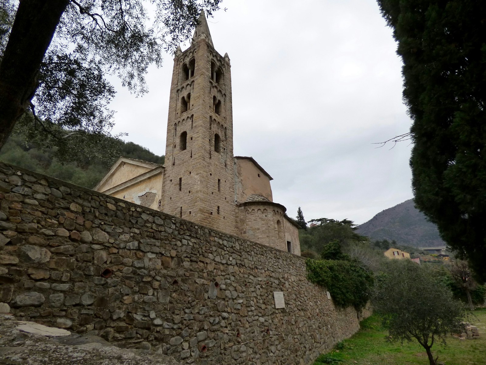 CHIESA DI SANTA MARIA DEL CANNETO | I Luoghi del Cuore - FAI