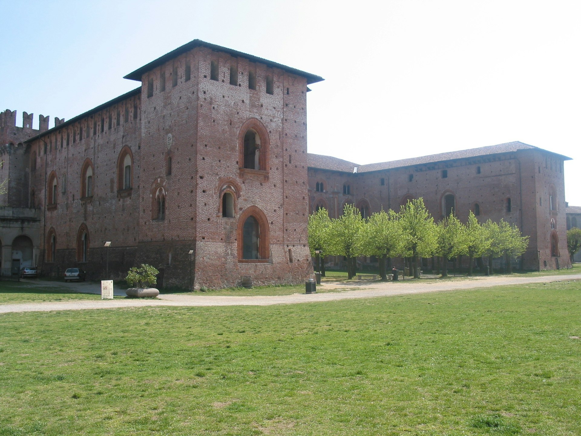 CASTELLO DI VIGEVANO | I Luoghi del Cuore - FAI