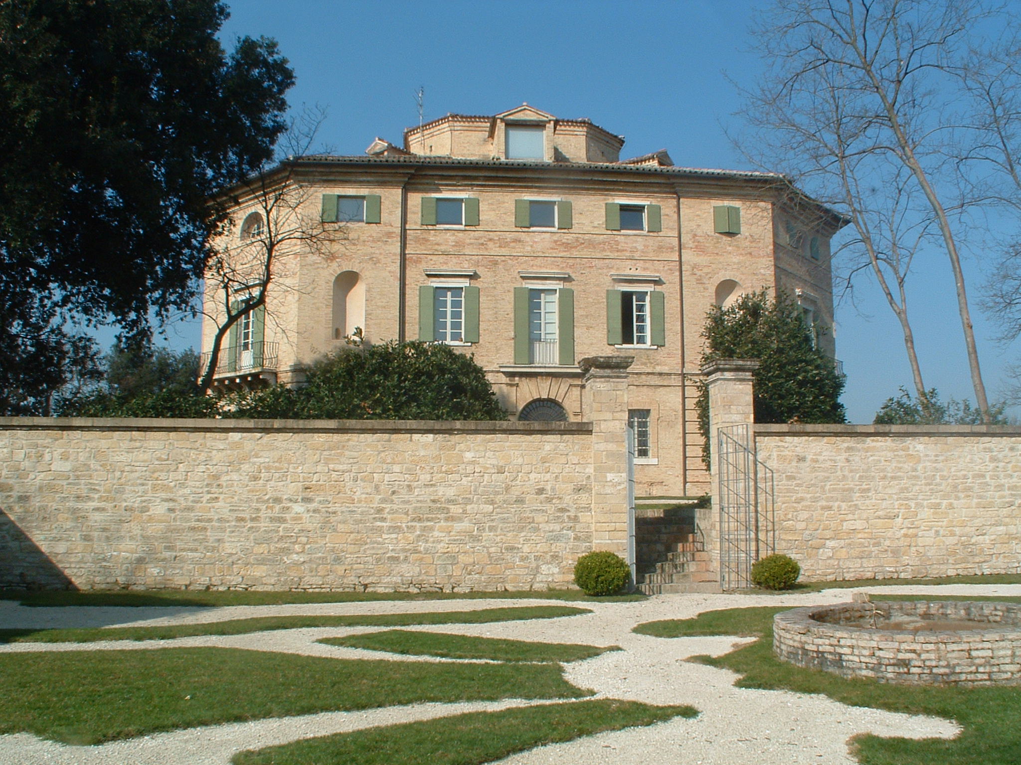 VILLA FAVORITA - SEDE ISTAO | I Luoghi del Cuore - FAI