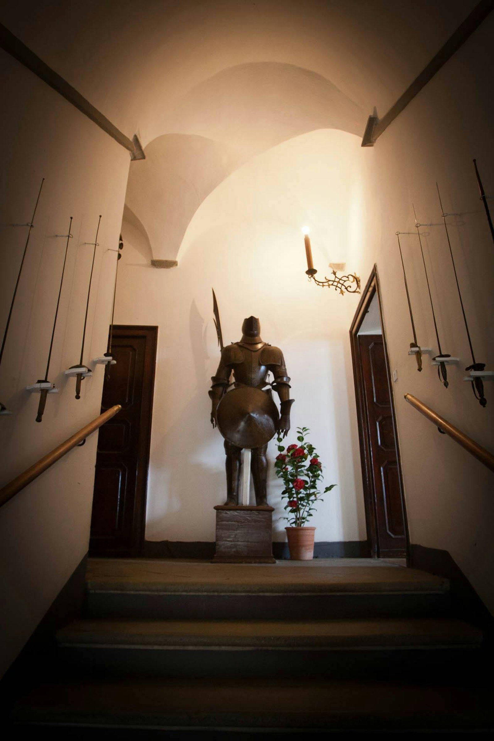 CASTELLO DI MORNESE | I Luoghi del Cuore - FAI