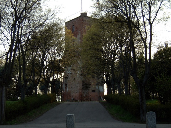 TORRE CASTELLO | I Luoghi del Cuore - FAI
