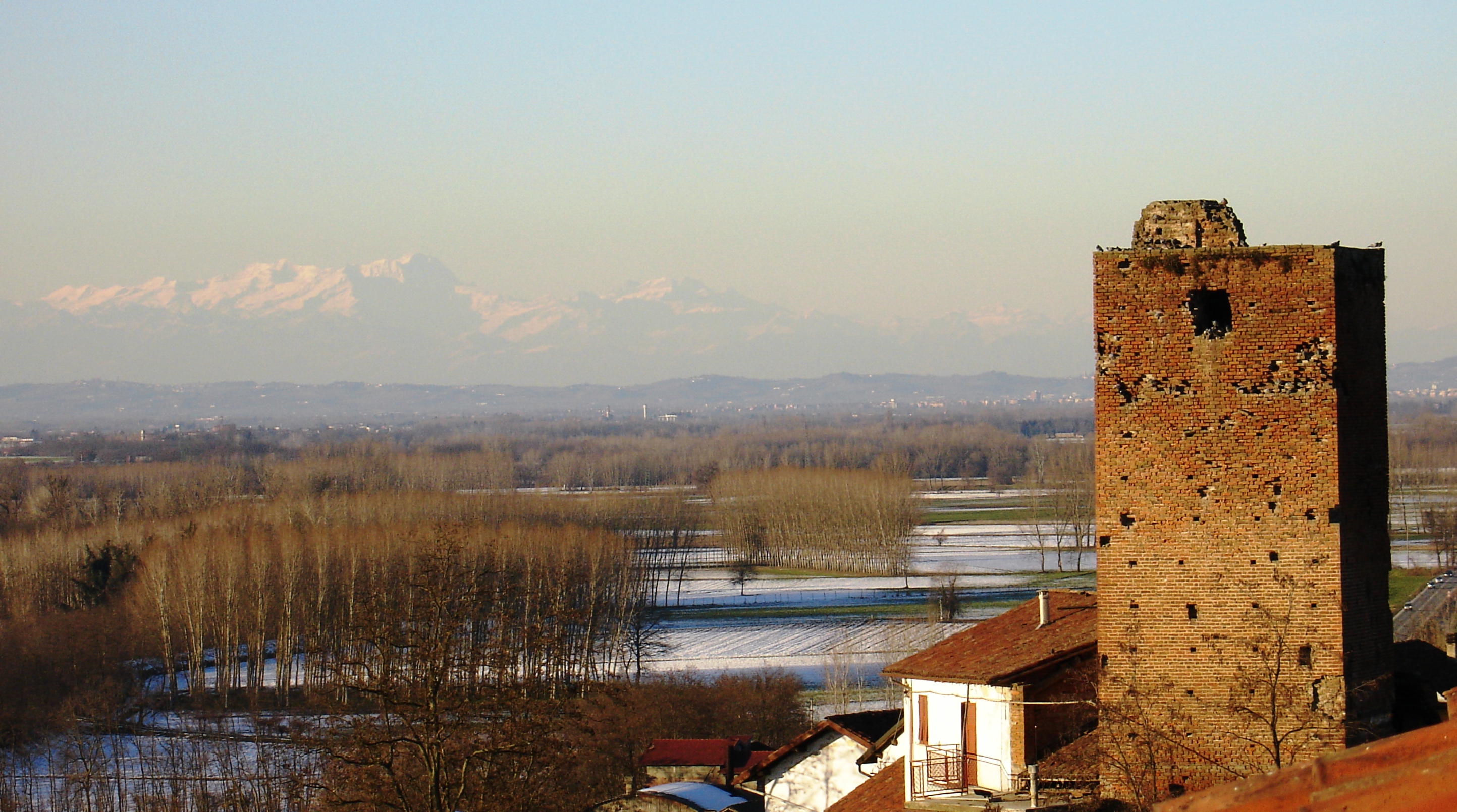 TORRE MEDIEVALE DI CAPRIATA D'ORBA | I Luoghi del Cuore - FAI