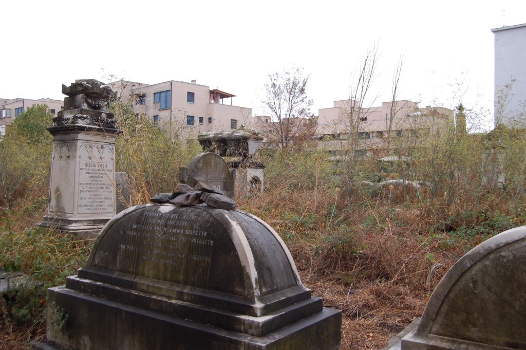 CIMITERO EBRAICO DI VIALE IPPOLITO NIEVO | I Luoghi del Cuore - FAI