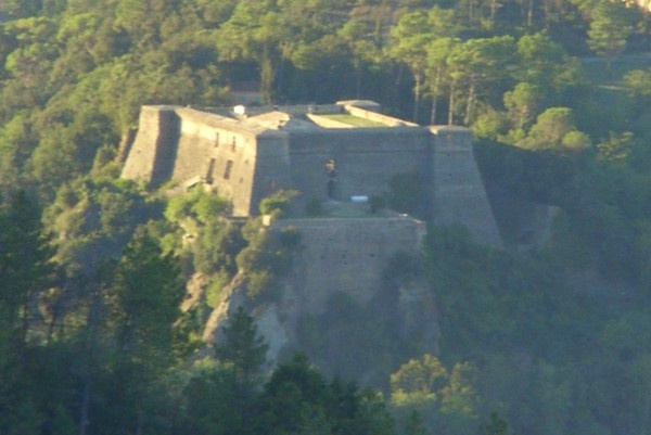 FORTEZZA DELLA BRUNELLA | I Luoghi del Cuore - FAI