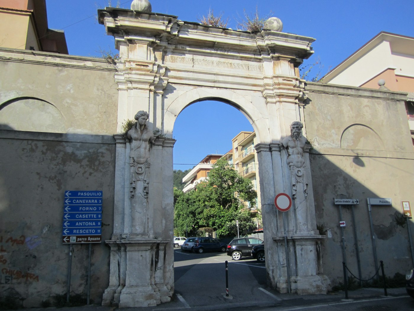 PORTALE DEL POMERIO DUCALE E GIARDINO | I Luoghi del Cuore - FAI