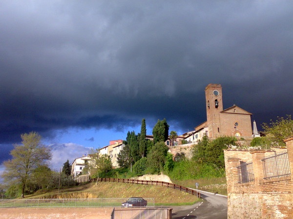 MONTEFOSCOLI | I Luoghi del Cuore - FAI
