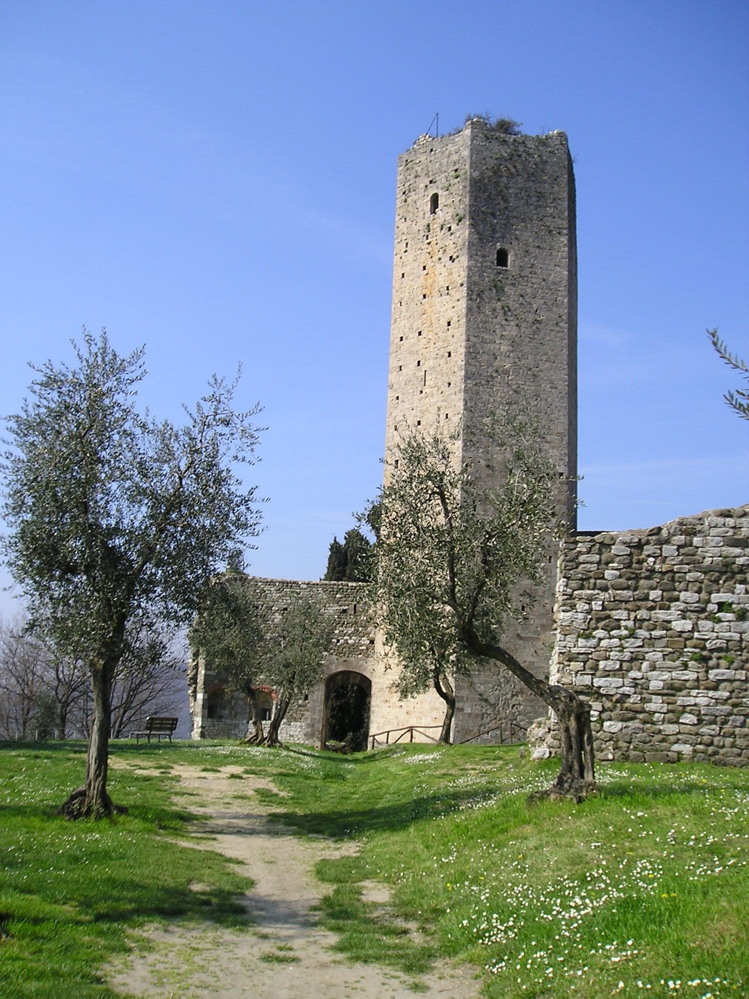 TORRE DI CASTRUCCIO CASTRANI | I Luoghi del Cuore - FAI