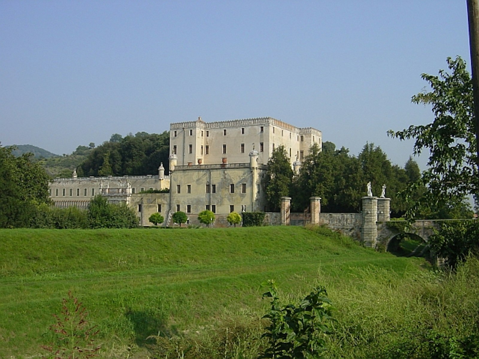 CASTELLO DEL CATAJO | I Luoghi del Cuore - FAI