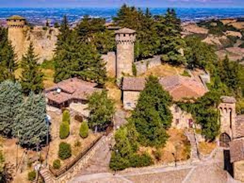 PAZZANO DI SERRAMAZZONI | Luogo FAI