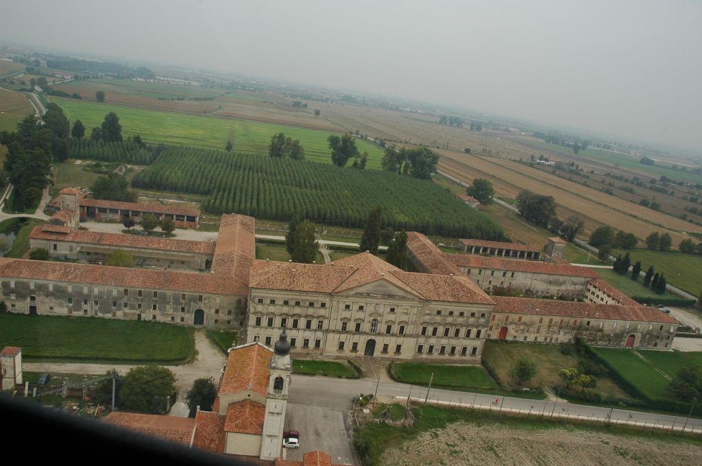 VILLA CANOSSA | I Luoghi del Cuore - FAI