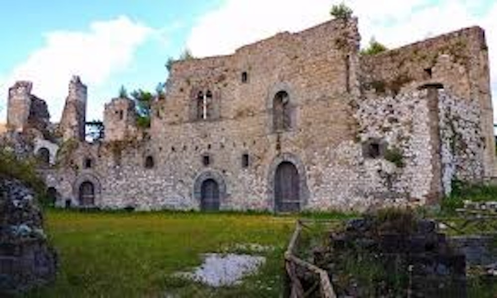 DOLINE DI COMOLA GRANDE E COMOLA PICCOLA | I Luoghi del Cuore - FAI