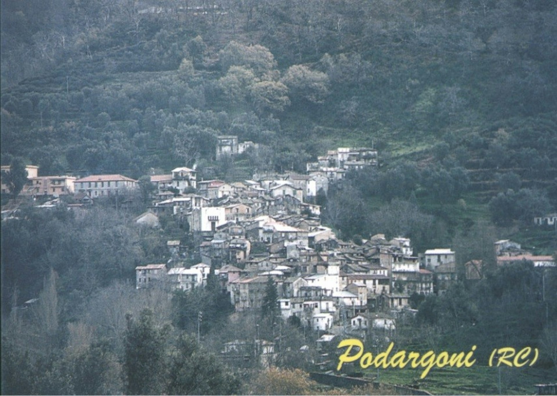 BORGO DI PODARGONI | I Luoghi del Cuore - FAI