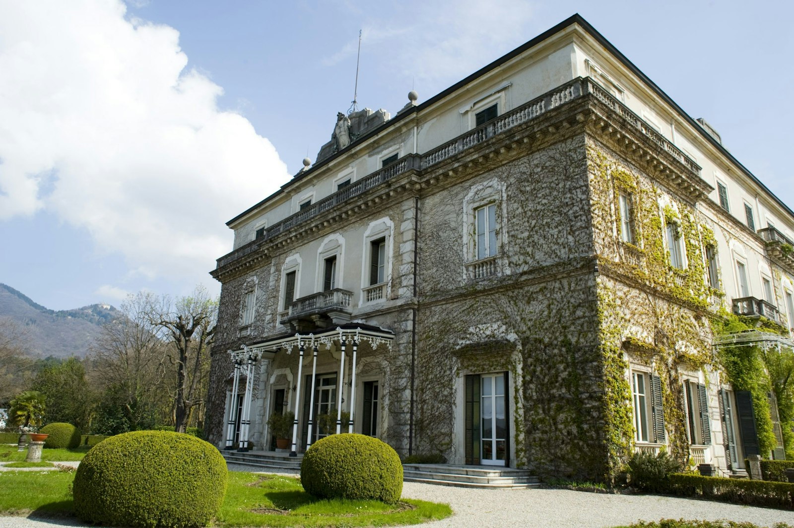 VILLA CASTELBARCO | I Luoghi del Cuore - FAI