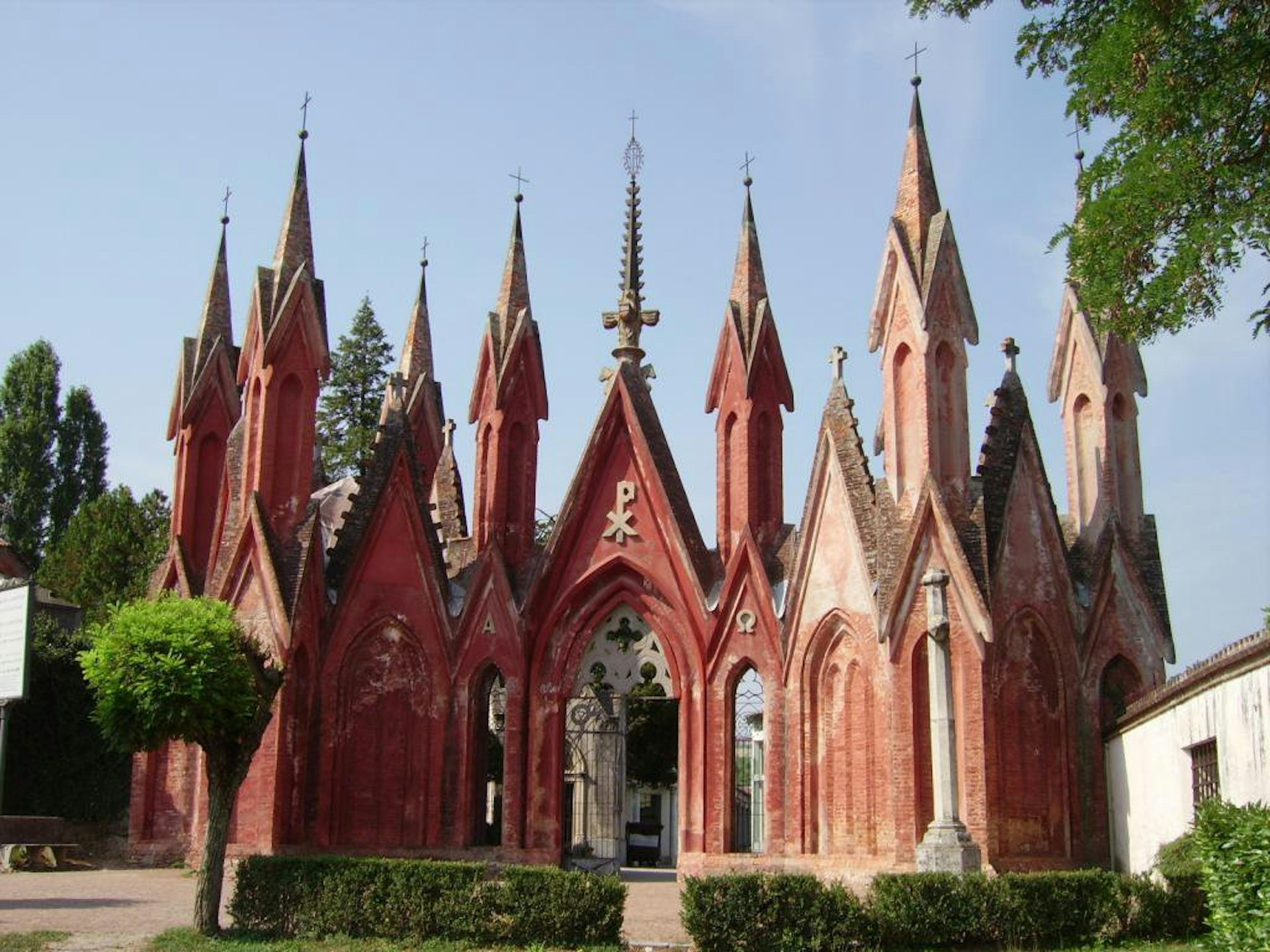 CIMITERO MONUMENTALE DI DOGLIANI | Luogo FAI