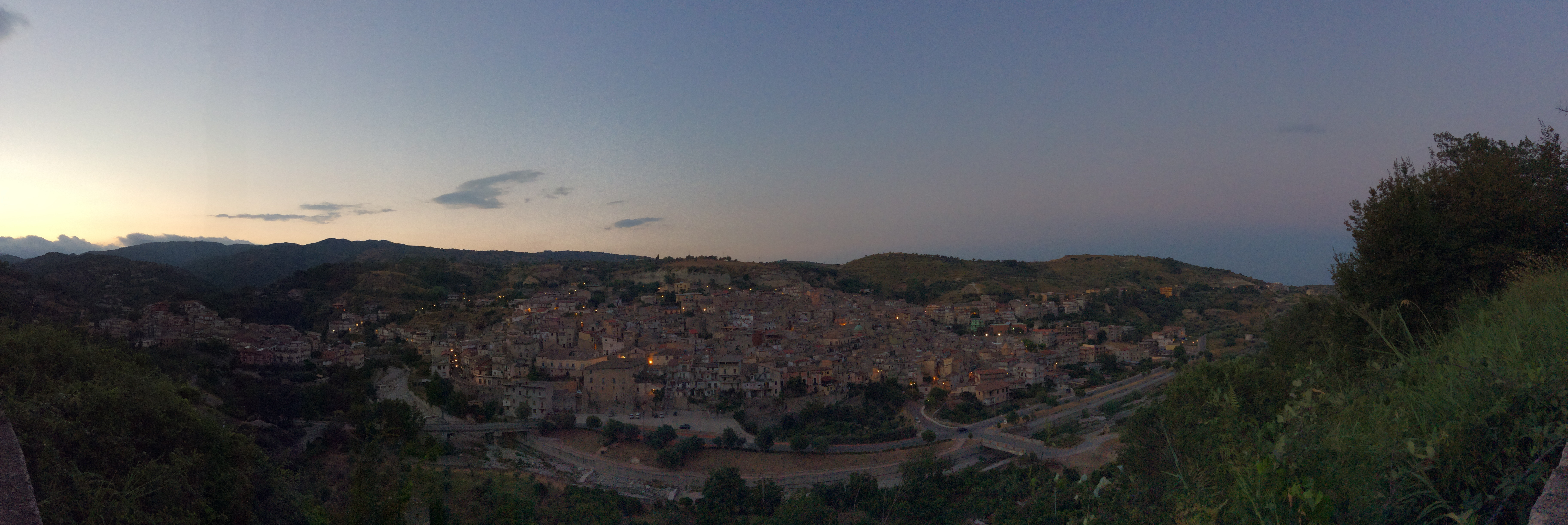 PAESE DI GUARDAVALLE | I Luoghi del Cuore - FAI