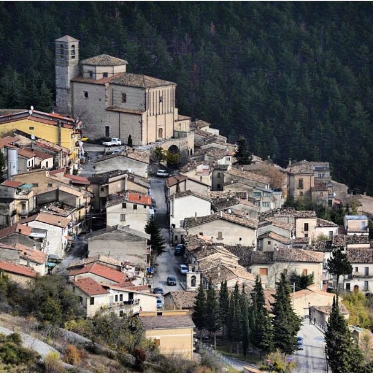 PAESE DI SECINARO | I Luoghi del Cuore - FAI